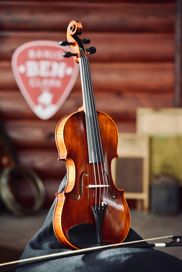 Eastman VLF2 Violin/Fiddle Outfit With Case - Banjo Ben's General Store